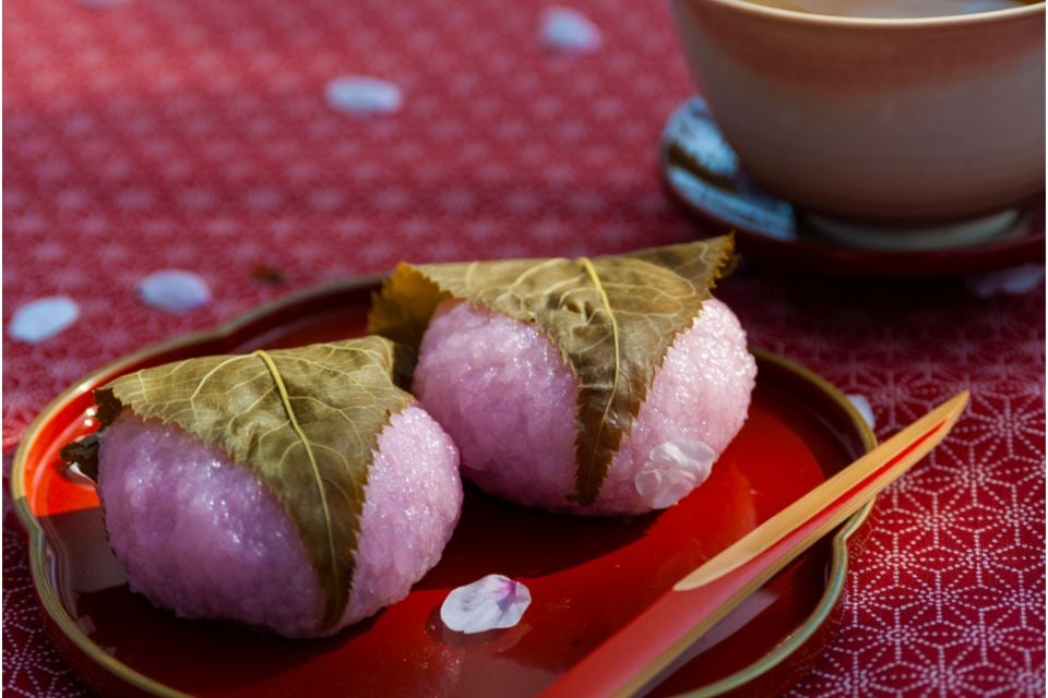 How to Experience Japanese Food: 15 Must-Try Dishes and Cultural ...