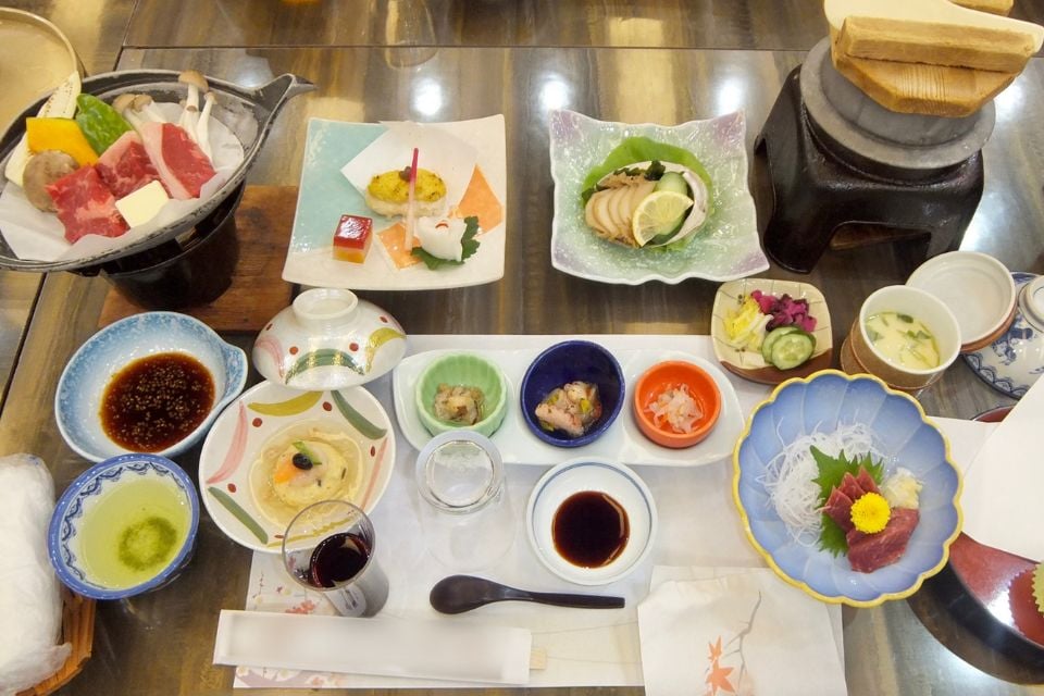 How to Experience Japanese Food: 15 Must-Try Dishes and Cultural ...