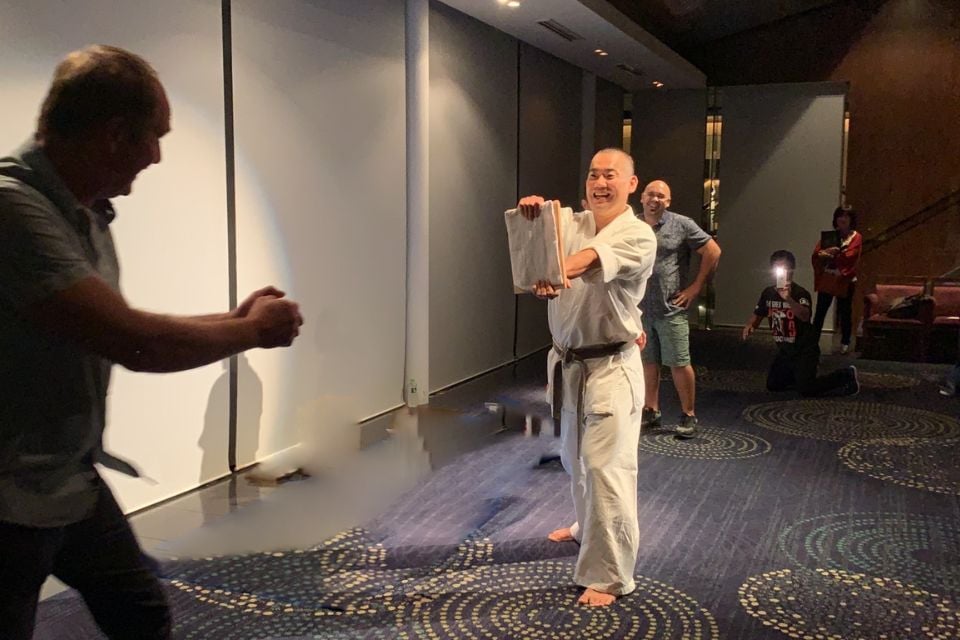 Karate Experience: Discover the Spirit and Techniques of Karate ...