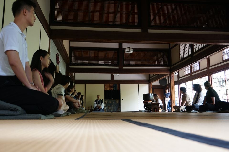 Zen Meditation ：A Journey to Inner Peace and Focus | Luxury japan DMC ...