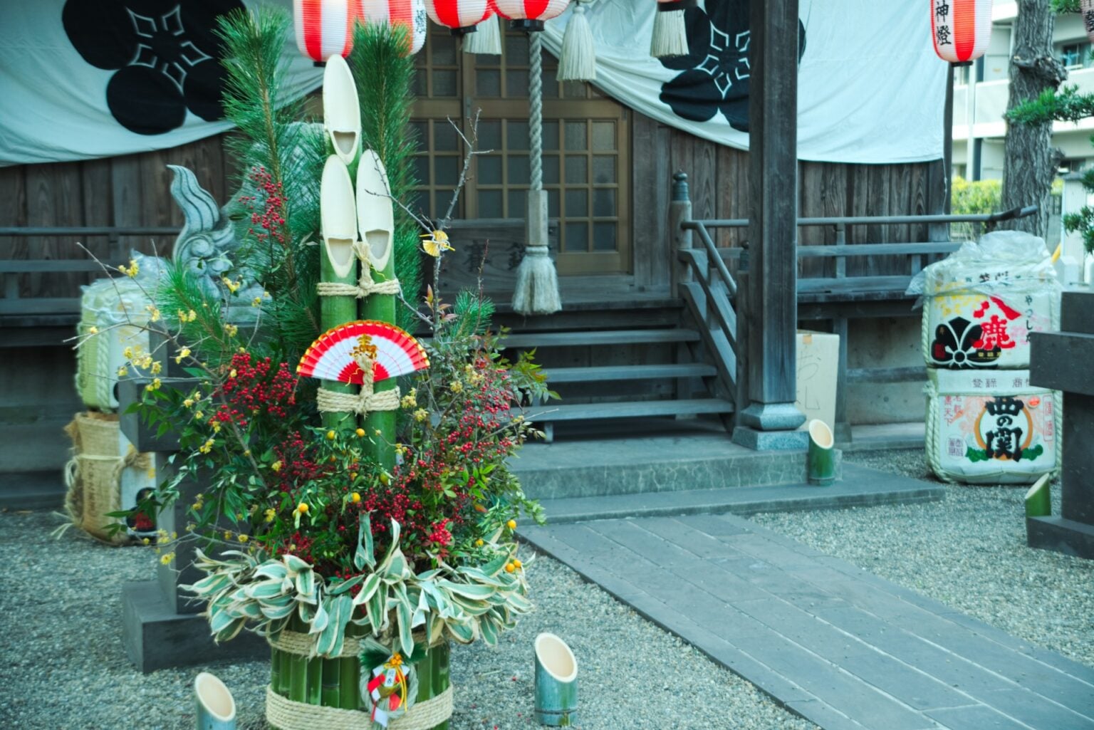 Japanese New Year Traditions: How to Celebrate in Japan | Luxury japan ...